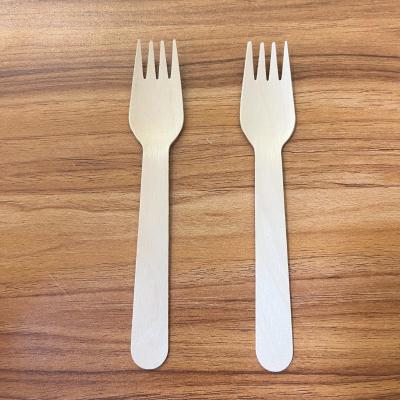 China Biodegradable Customized Bulk Birch Wood Spoon Disposable Wooden Spoons with Logo for sale