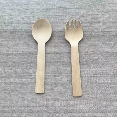 China Multi Color Catering Disposable Wooden Cutlery Set Knife Spoons with Customizable Logo for sale