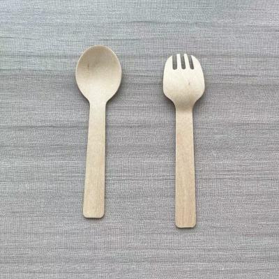 China Multi Color Catering Disposable Wooden Cutlery Set Knife Spoons with Customizable Logo for sale