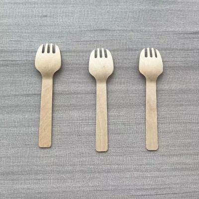 China Multi Color Catering Disposable Wooden Cutlery Set Knife Spoons with Customizable Logo for sale