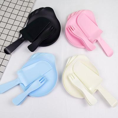 Cina Set di posate usa e getta per torta di compleanno Varous Color Food Grade Drip Tray Piatto di carta in vendita