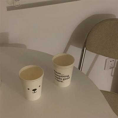 Cina Stampa personalizzata Tazza di carta usa e getta colore personalizzato Pagamento completo senza coperchio in vendita
