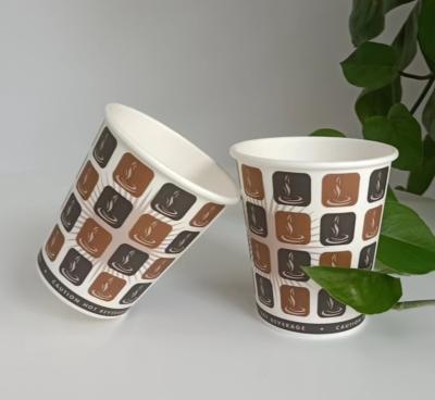 Cina Tazza di carta da parete singola per bevande fredde varie dimensioni stampata su misura usa e getta 4-22 oz in vendita