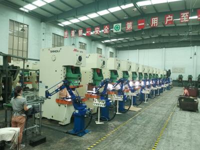 China Energy Saving Robot Stamping Line For Sale Automation Fast Cycle Time for sale