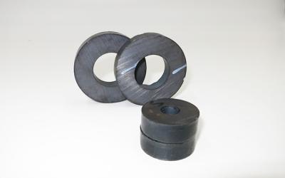 China Large Ceramic Permanent Ferrite Ring Magnet For Speaker Use 134 x 56 x 25 mm for sale