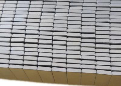 China Ímã Ndfeb de neodímio super forte N35 N38 N40 N42 N45 N48 N50 N52 à venda