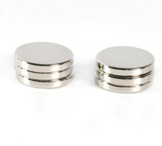 Cina Zinchi i magneti permanenti ricoprenti N50 20*20mm potenti della terra rara in vendita