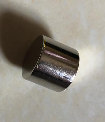 China Silver Shine Color Neodymium Magnets Strong Disc N35 Grade 18mm X 15mm for sale