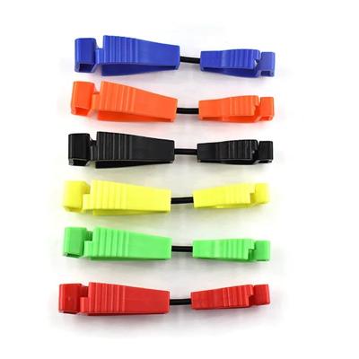 China Custom POM Plastic Tag for Holding Gloves Durable Work Glove Clip for sale