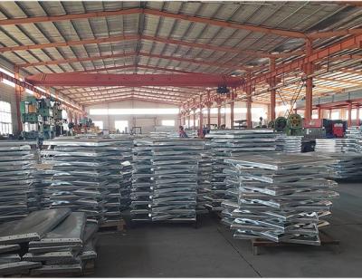 Cina Serbatoio di stoccaggio acqua in acciaio inossidabile per acqua industriale e potabile in vendita