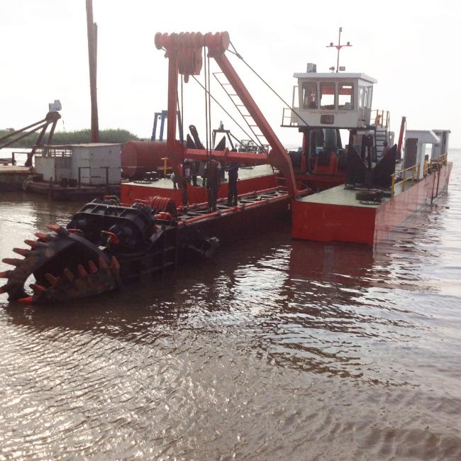JMD650 dredger operational view