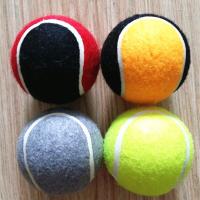 China 2.5 Inch Squeaky Ball Dog Toys Natural Rubber Pet Tennis Balls 5000pcs MOQ for sale