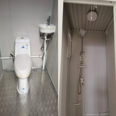 Cina Bagno esterno prefabbricato Bagno portabile contenitore Bagno 20 piedi Camera singola con bagno pubblico pannello sandwich Cornice in acciaio in vendita