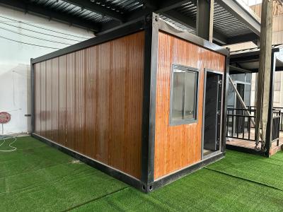 China Hotel 20FT/40FT Customized Low-Carbon Energy Saving Modular Steel Frame Flat Pack Container Homes with Insulation 2024 Design for sale