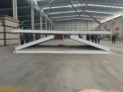 中国 アップグレード 迅速なビルド 20ft 30ft 40ft オーダーメイド モジュール型 防水ガラス ウールサンドイッチパネル 折りたたみコンテナハウス 1 販売のため