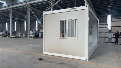 Cina Facile assemblaggio Offerta prefabbricata portatile 20ft Z pieghevole confezione modulare Container House con EPS pannello sandwich tetto in vendita