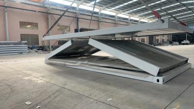 中国 カスタマイズされたカラー モバイル 20 40ft プリファブ 鋼筋フレーム ジグザグ 折りたたみコンテナハウス 簡単に構築 モジュール式プリファブ 販売のため