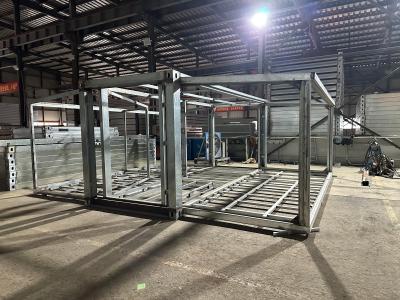 中国 20フィート/40フィート オーダーメイドサンドイッチパネル 40HQコンテナで輸送と荷物を輸送するためのプリファブリックコンテナハウス 販売のため