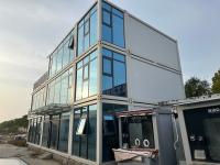 China Flat Pack Container Home 20ft 40ft Fireproof Prefab House Easy Install Customizable Design for sale