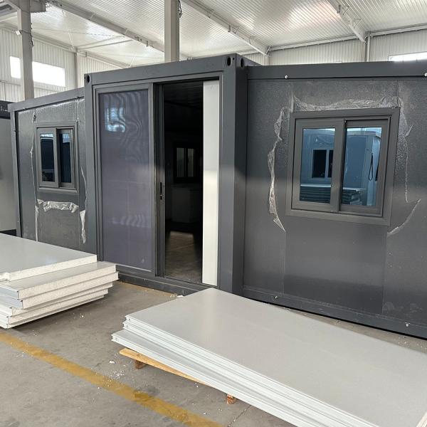 Quality Aluminum Window 3 Bedrooms Portable Prefabricated Expandable Container House for for sale