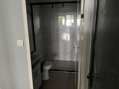Cina 40ft o pannello sandwich personalizzato Casa contenitore espandibile Soggiorno caldo e bagno in vendita