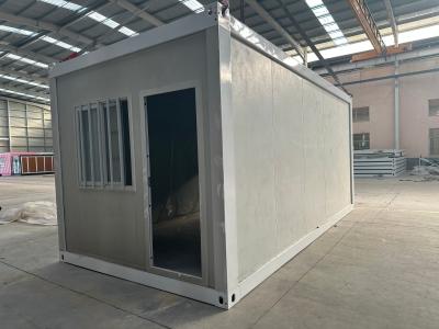 China 15-30 Years Service Life 20ft Fast Build Prefab House Modular Homes Stackable Foldable Container House with Steel Frame for sale