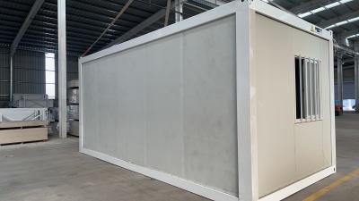 China 20FT/40FT aangepast metalen type prefab 1 2 3 slaapkamer snel opvouwbare opslag Container huis Garage met beveiligingsdeur Te koop