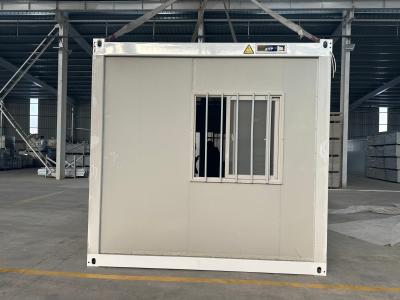 China 20FT/40FT aangepast metalen type prefab 1 2 3 slaapkamer snel opvouwbare opslag Container huis Garage met beveiligingsdeur Te koop