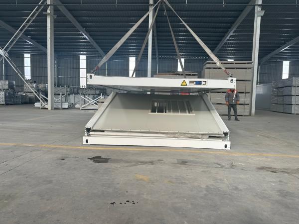 Quality Thicken Customized Color High Wind Rating Folding House Container Home Prefab for sale