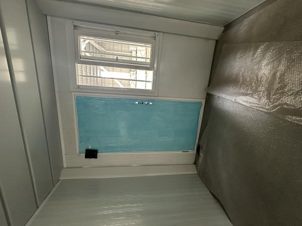 Quality Aluminum Window Top Fashion Z Folding Container House with Fast Install for sale