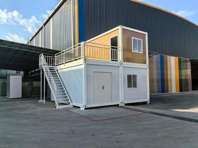 Cina Casa di contenitori prefabbricata a bullone traspirante con 3 camere da letto Ville da 40 piedi Casa di contenitori staccabile Elettricità locale standard in vendita