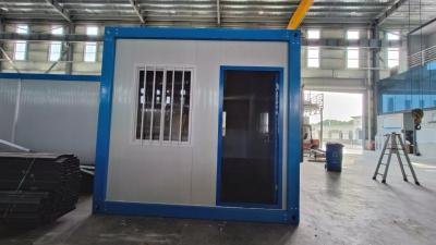 Cina Casa di contenitori prefabbricata a bullone traspirante con 3 camere da letto Ville da 40 piedi Casa di contenitori staccabile Elettricità locale standard in vendita