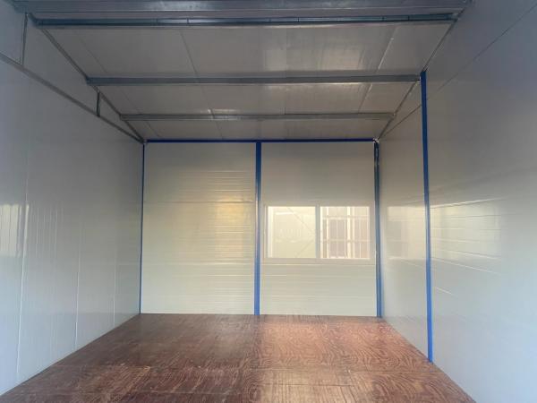 Quality Prefabricated A Frame House with Aluminum Window and 50/75/100mm Wave Sandwich for sale
