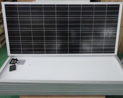 Cina Pannelli fotovoltaici solari resistenti 135W dell'alta struttura 25 anni di garanzia in vendita