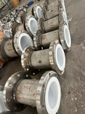 China Shuttle Rotational Molding Machine For Lining Plastic PTFE Steel Pipe for sale