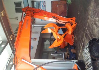 Cina 570kg escavatore Rotating Grapple Hardox 450 per il trattamento del residuo d'acciaio in vendita