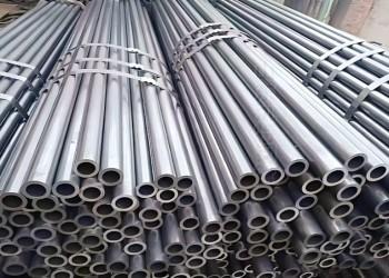 China Alloy Steel Tube and Pipe with ASTM A159/DIN 2391 Quality Standard for Oil/Gas/Fertilizer Applications Featuring Plain/Beveled/Threaded Ends for sale