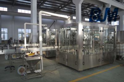 Cina Linea di riempimento attrezzatura della bevanda gassosa ad alta velocità di elaborazione gassosa della bevanda in vendita