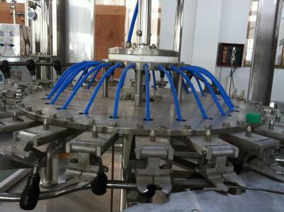 Cina Linea di plastica gassosa isobarica elettrica dell'imbottigliamento del macchinario di materiale da otturazione della bevanda in vendita
