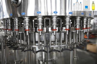 Cina 3 automatici in 1 energia/hanno carbonatato la linea di riempimento macchina della bevanda della capsulatrice del riempitore di Rinser in vendita