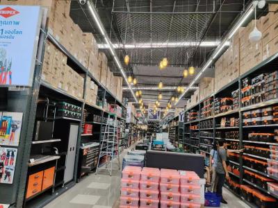 中国 高負荷荷倉庫パレットラック 工業用鋼棚 調節可能 販売のため