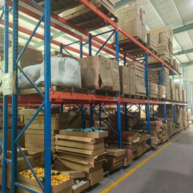 Industrial warehouse racking system