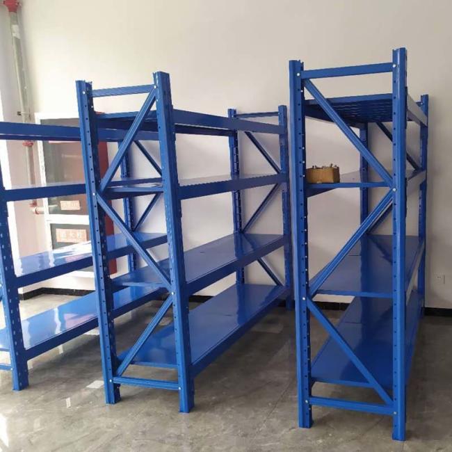 Steel racking system with heavy load capacity