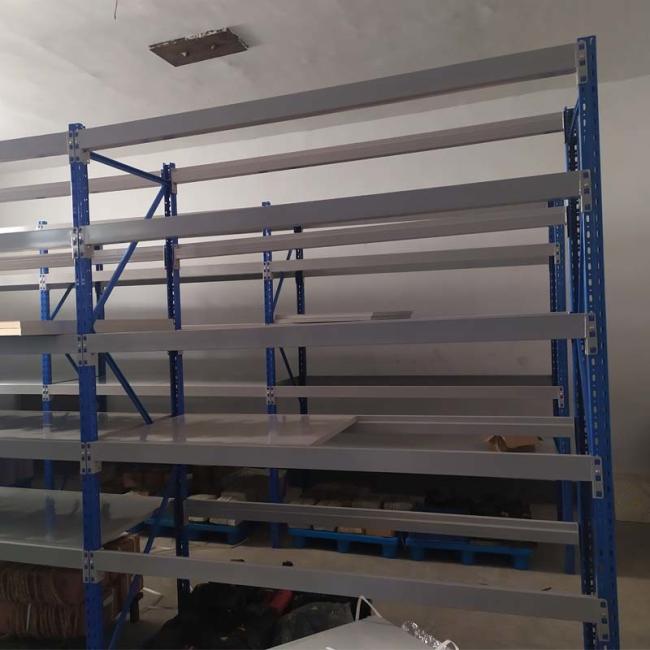 Customizable shelving dimensions diagram