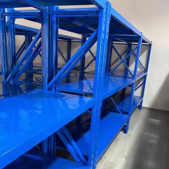 Industrial storage rack with heavy-duty construction