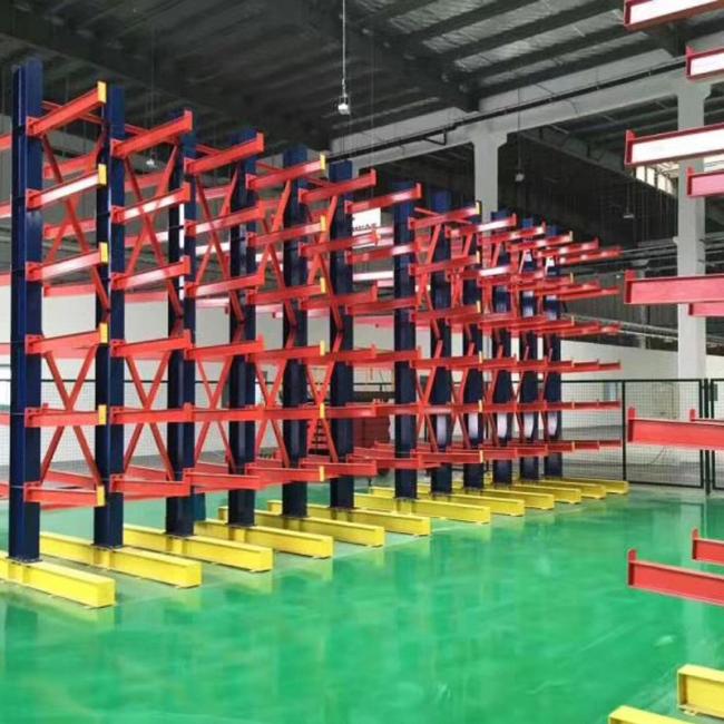 Customized cantilever rack configuration