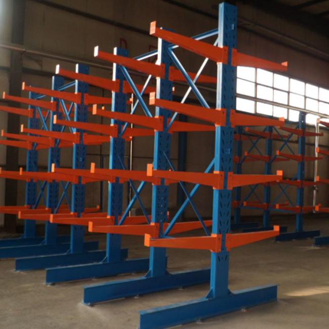 Cantilever racking with steel grating