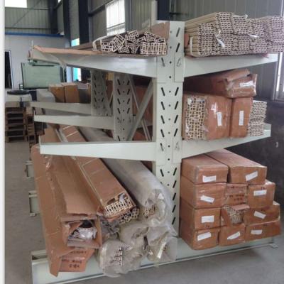 China Customized Height Warehouse Cantilever Racking Cantilever Wire Shelf Corrosion Protection for sale