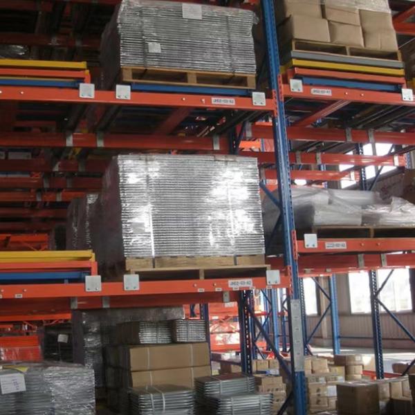 Quality 1000kg Push Back Racking System High Density Storage Press In Shelving Robust for sale