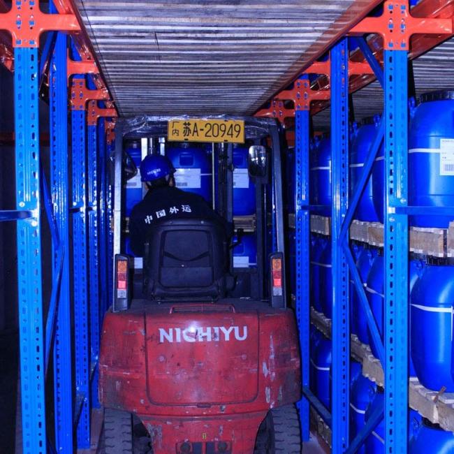 High-density storage solution with drive-in pallet racks